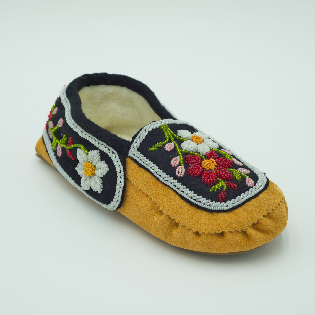 Authentic Canadian Moccasins - Handmade & Beaded – Moccasin Canada